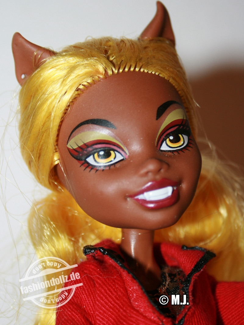 🕸 Clawdia Wolf - Monster High Dolls by Mattel - Fashiondollz.info